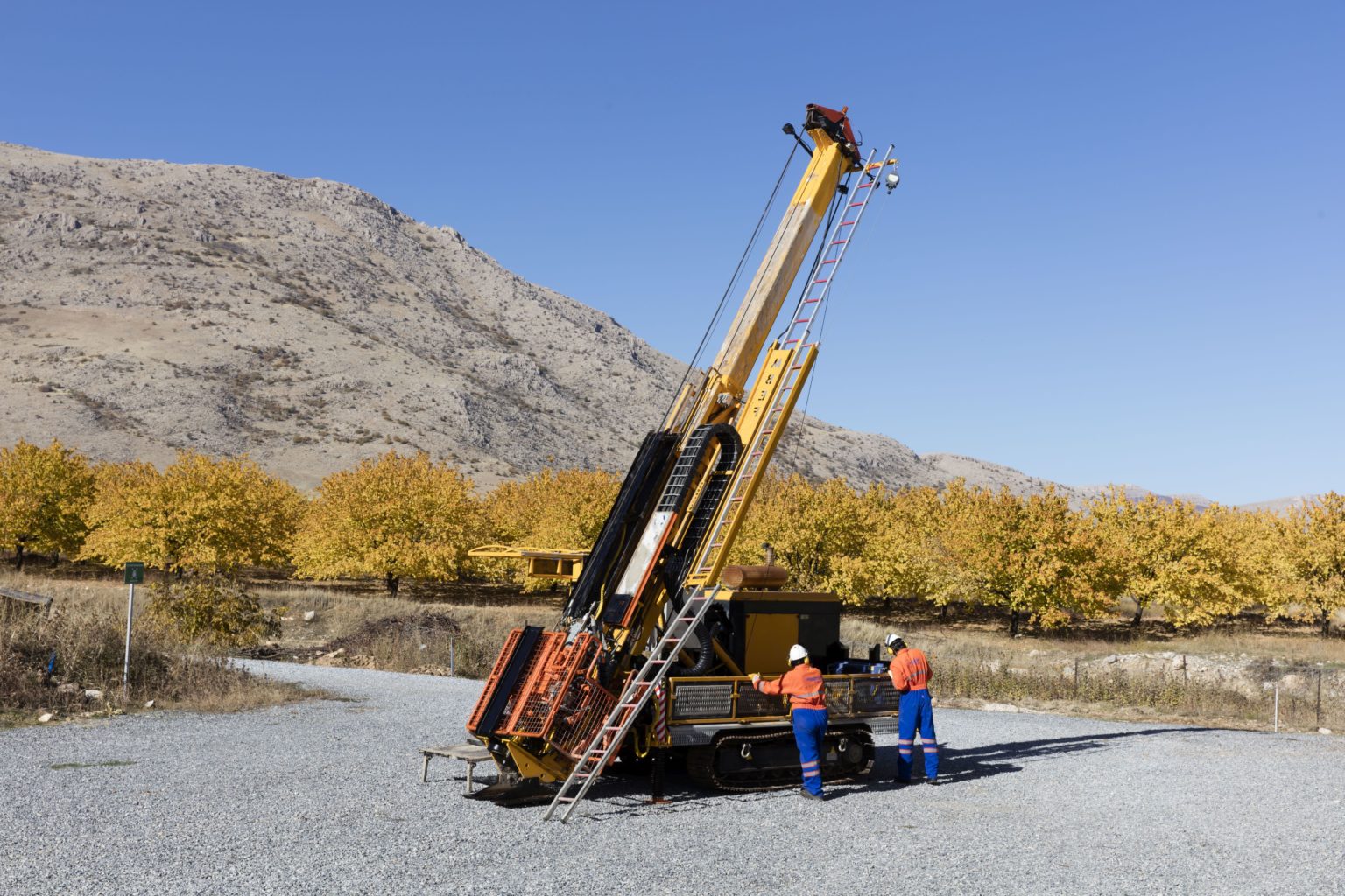 SURFACE DRILLING EQUIPMENT - Clinton Machine